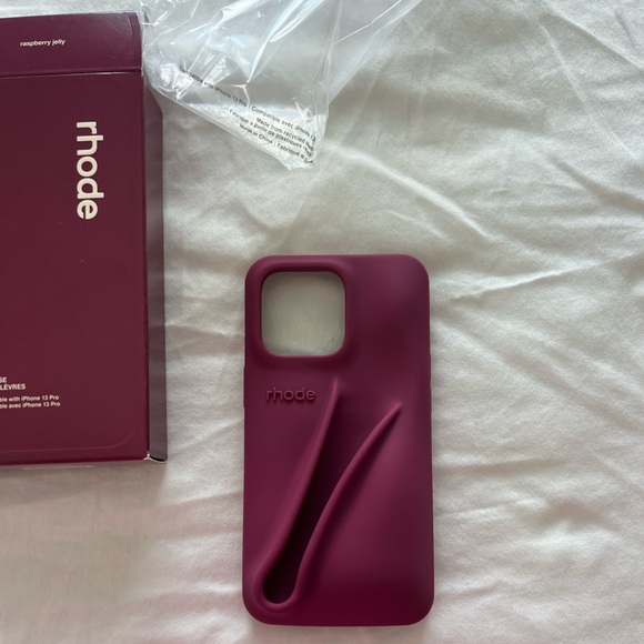 rhode skin | Cell Phones & Accessories | Rhode Lip Case Iphone 3 Pro ...